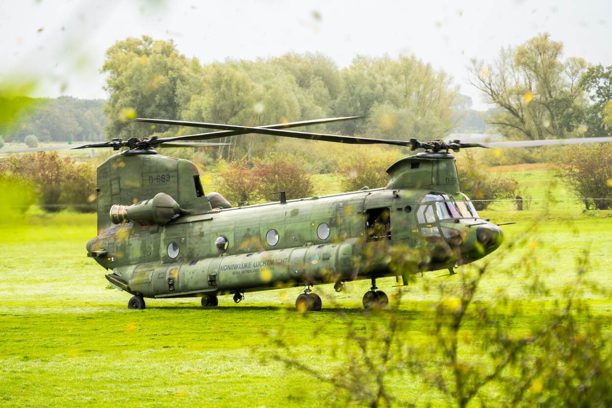 Oude Chinook krijgt tweede leven in Nationaal Militair Museum ...